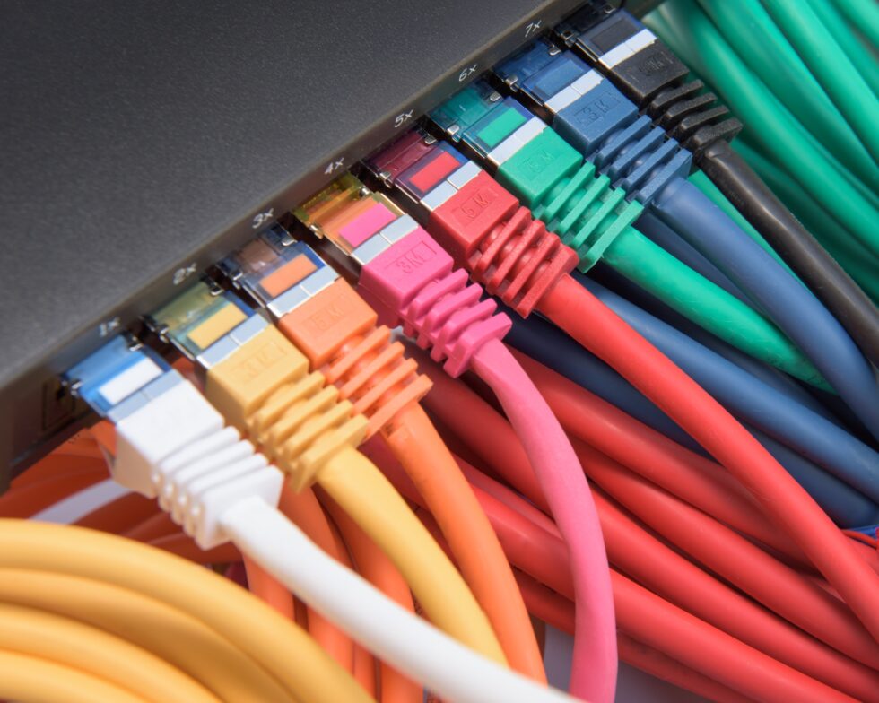 Cat6 Cables vs Fiber Optic Cables: What Is the Difference?
